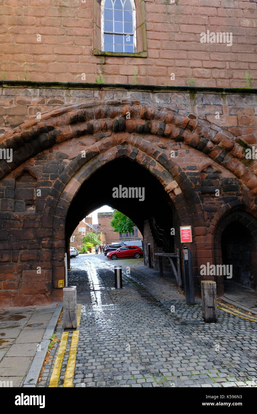 Chester, England, Cathedral, Cathedral Square, Historic Gateway ...