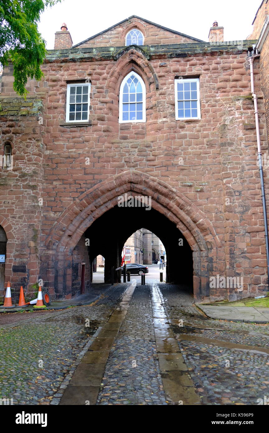 Chester, England, Cathedral, Cathedral Square, Historic Gateway ...