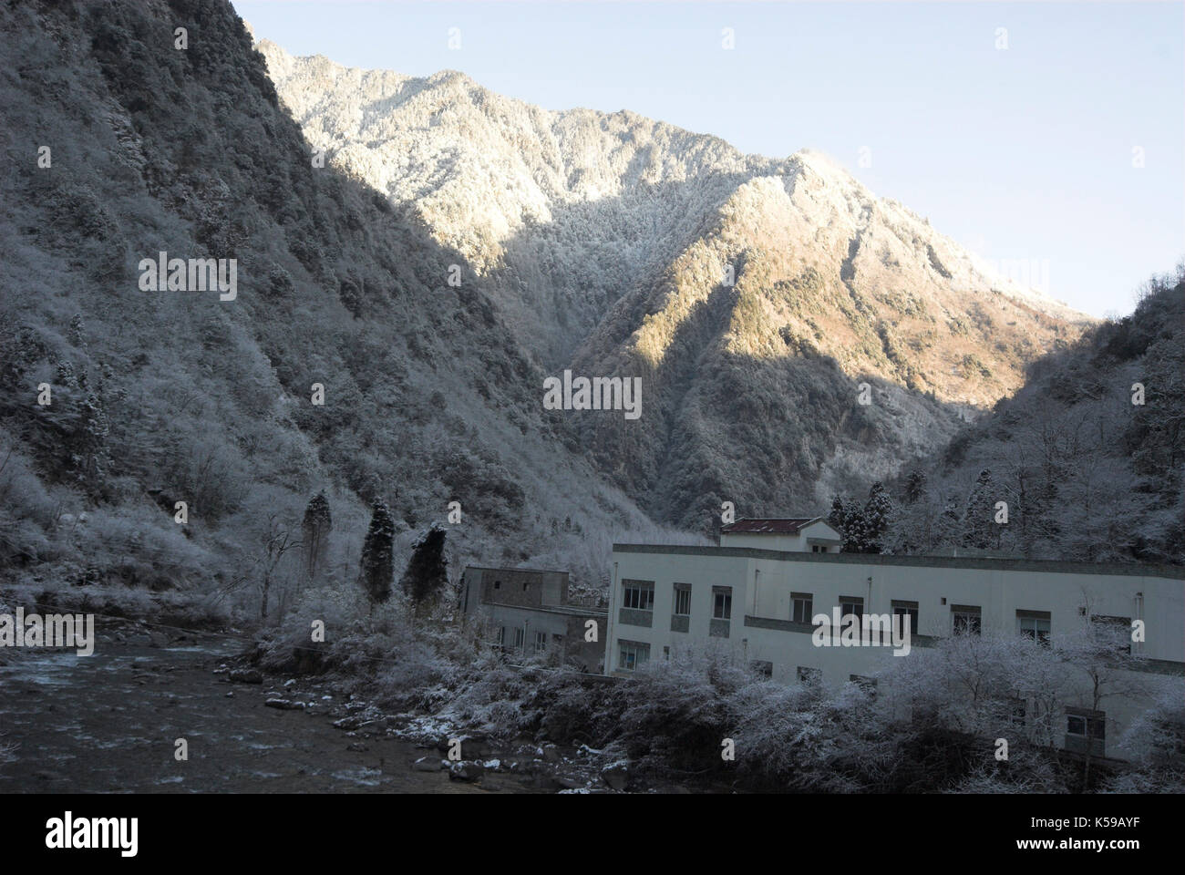 Wolong nature reserve landscape hi-res stock photography and images - Alamy