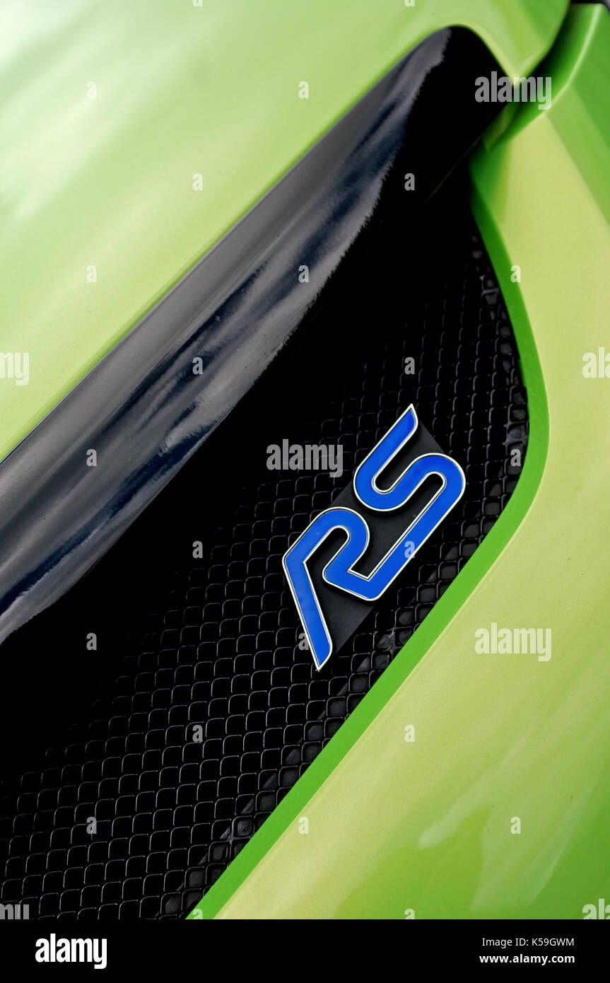 Lime Green Ford Focus RS - detail Stock Photo - Alamy