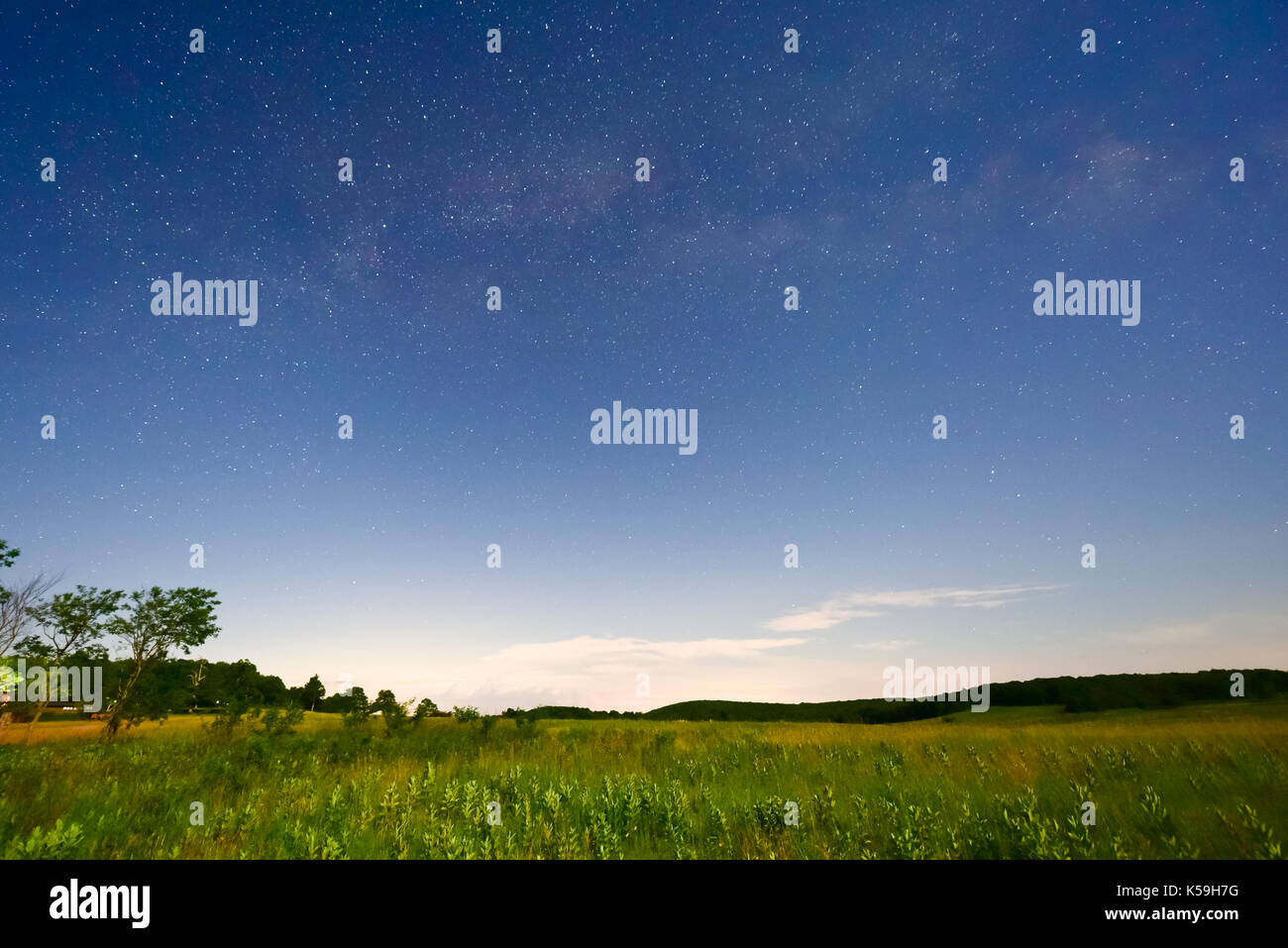 View of the starry night sky in Shenandoah National Park, Virginia ...