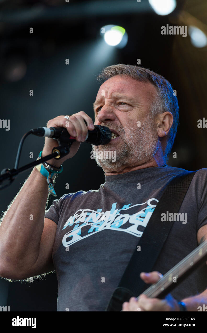 Peter hook light hi-res stock photography and images - Alamy