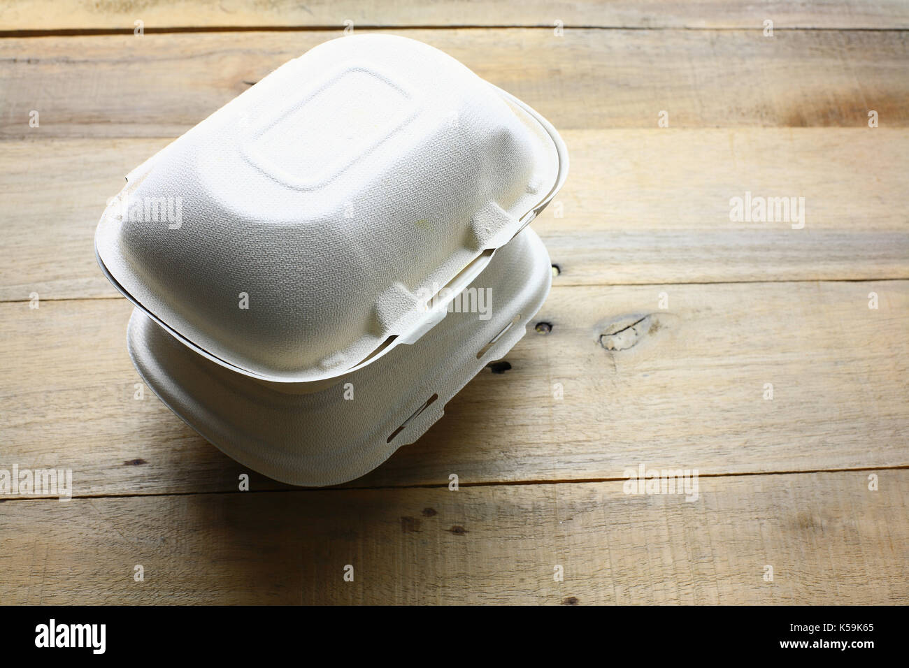 Styrofoam food containers hi-res stock photography and images - Alamy