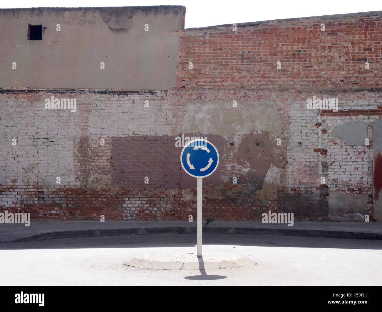 Roundabouts signs hi-res stock photography and images - Alamy