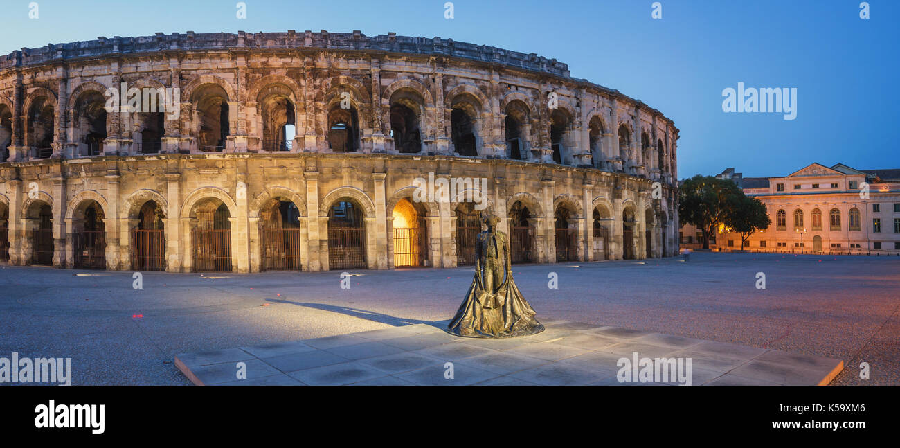 Nimes amphitheater hi-res stock photography and images - Alamy