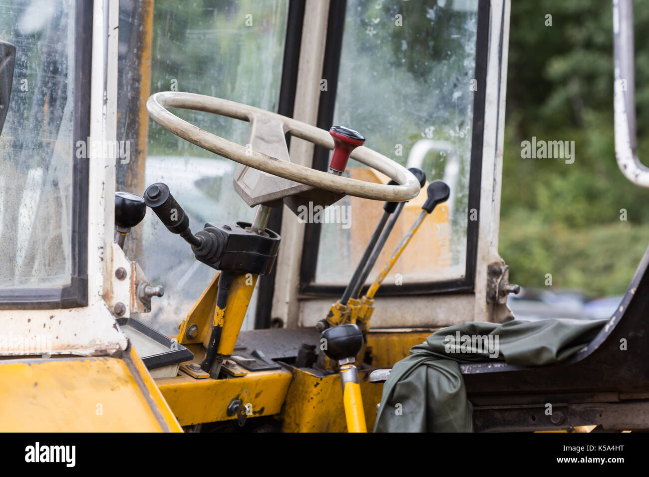 Inside tractor cab hi-res stock photography and images - Alamy