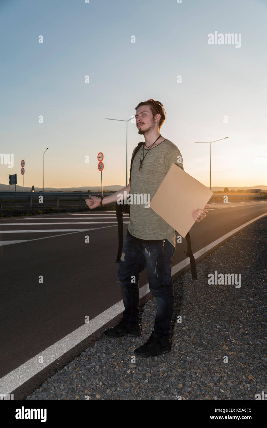 Thumbing a ride hi-res stock photography and images - Alamy