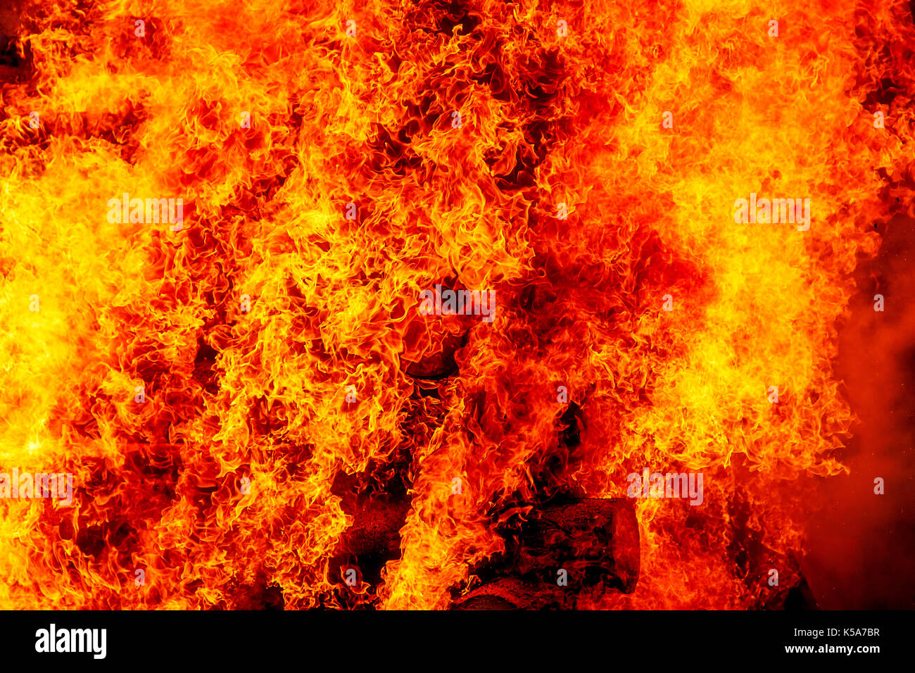 beautiful detailed structure of flames of burning bonfire Stock Photo ...