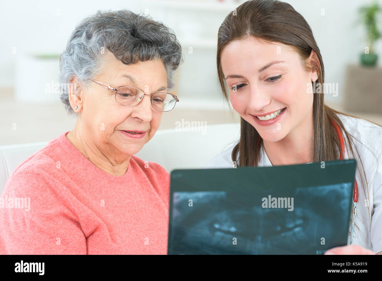 Reviewing x ray results hi-res stock photography and images - Alamy