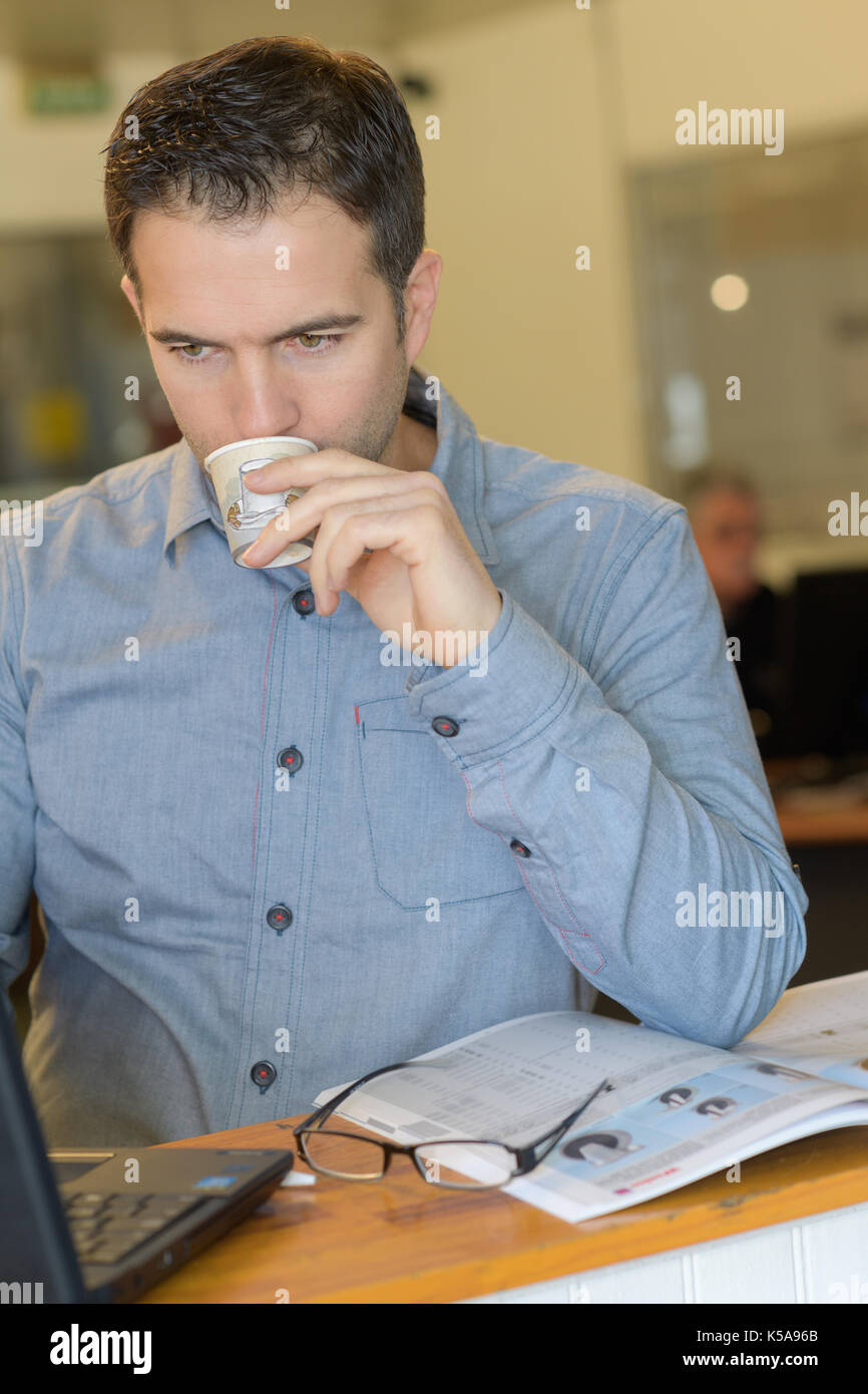 Breaktime drink hi-res stock photography and images - Alamy