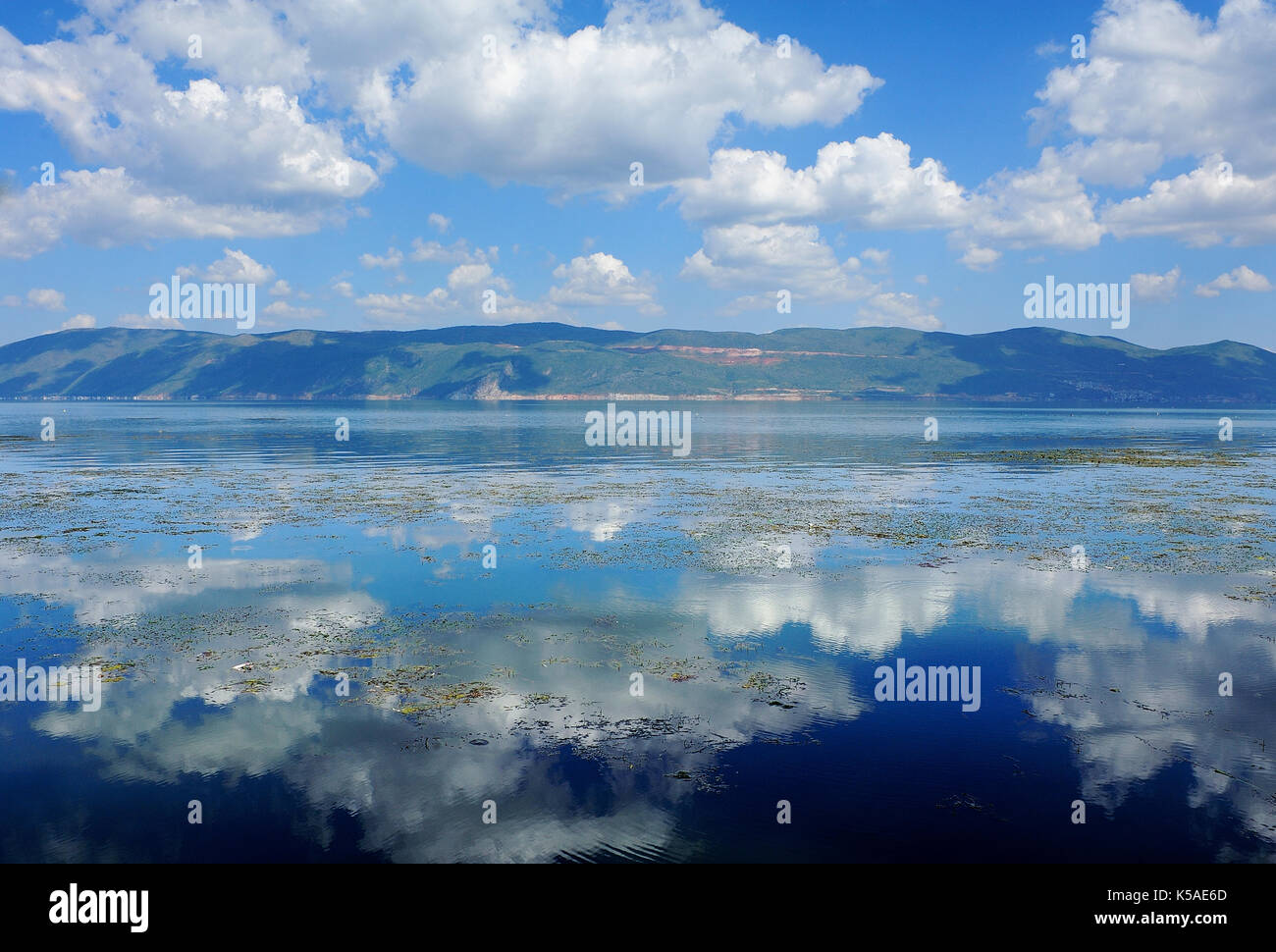 Erhai lake hi-res stock photography and images - Alamy