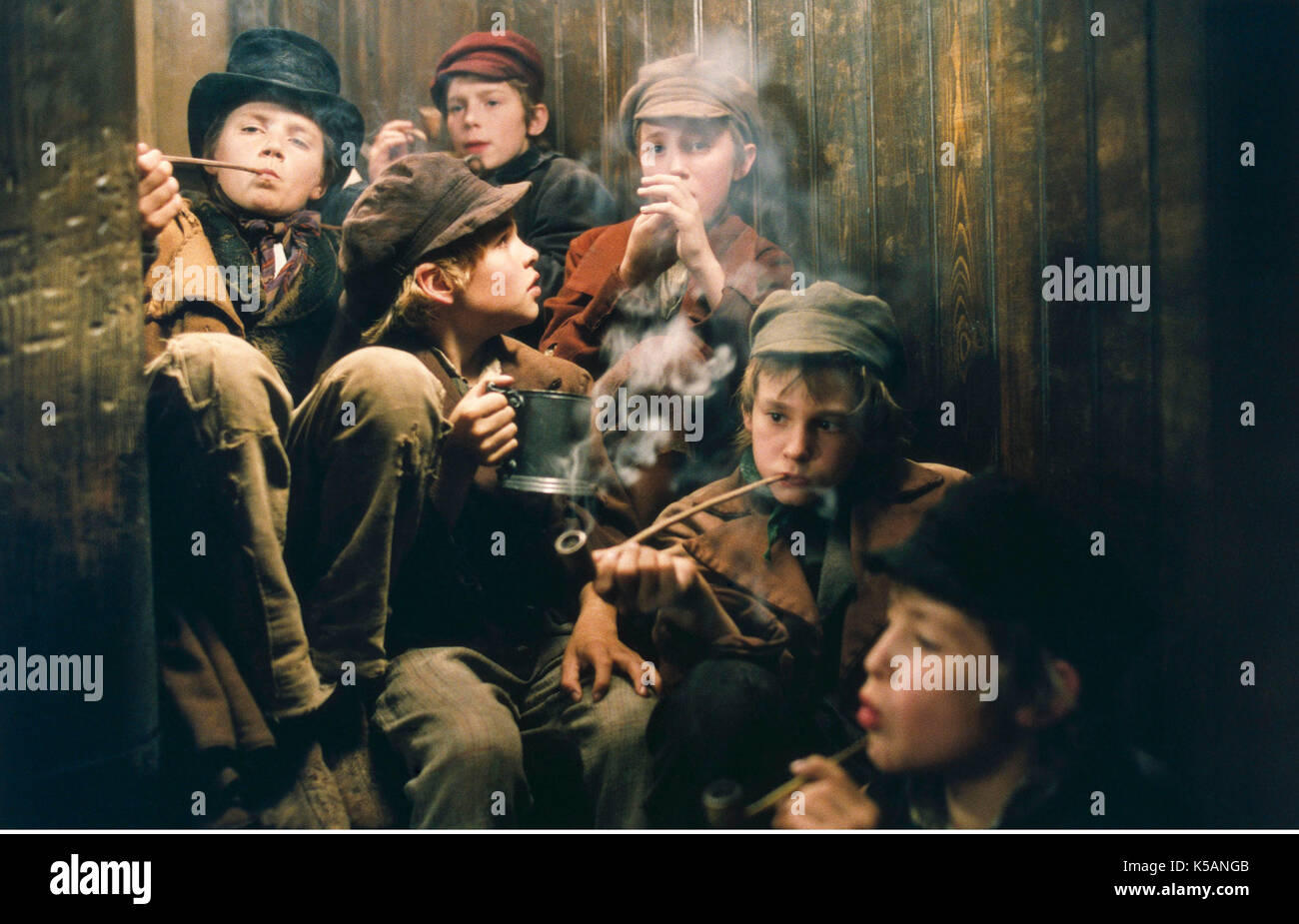 Oliver Twist 2005 Stock Photos & Oliver Twist 2005 Stock Images - Alamy