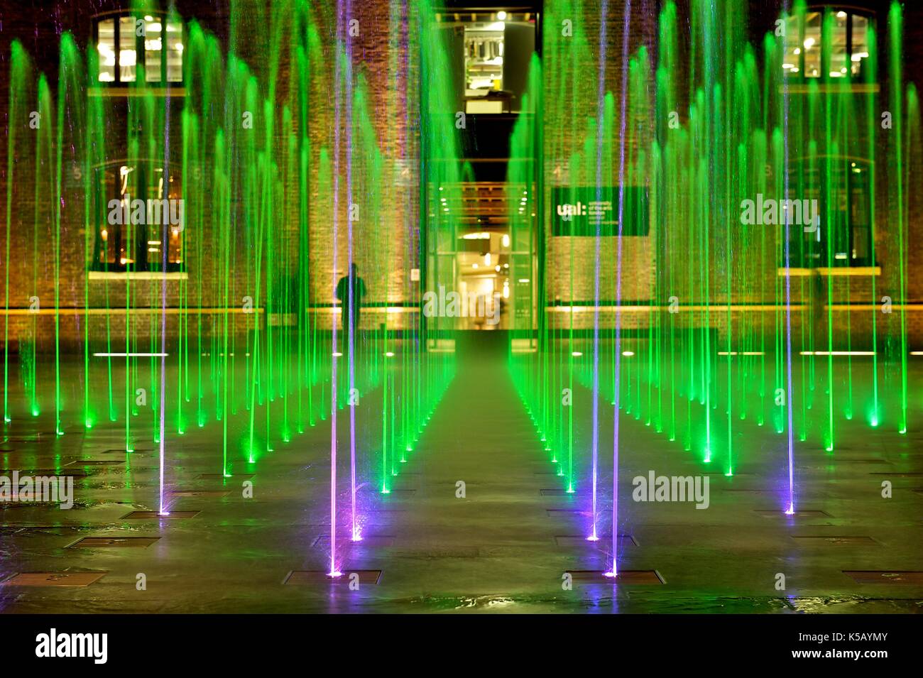 Granary Square, Kings Cross, London Stock Photo - Alamy