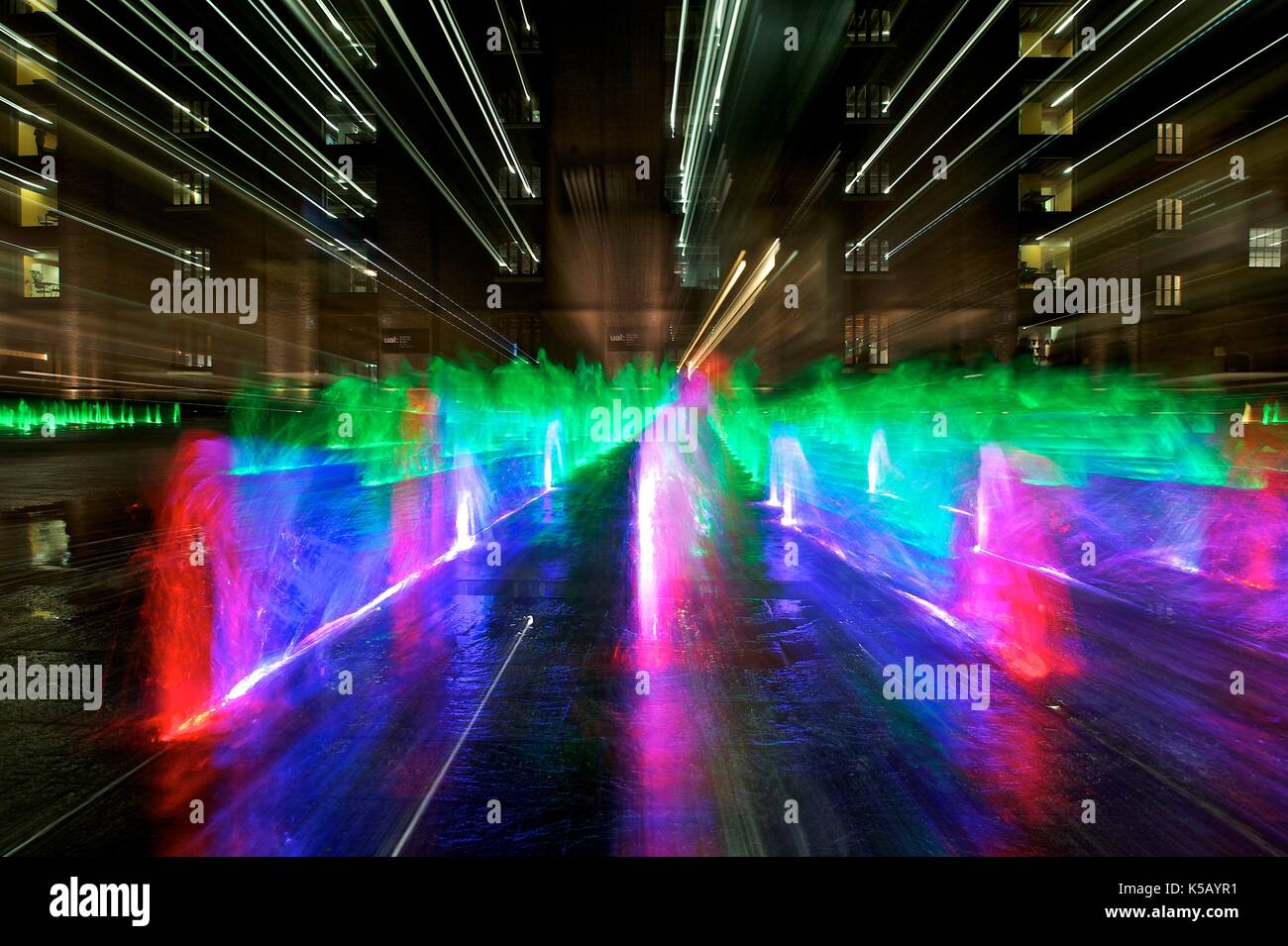 Granary square fountains at night hi-res stock photography and images ...