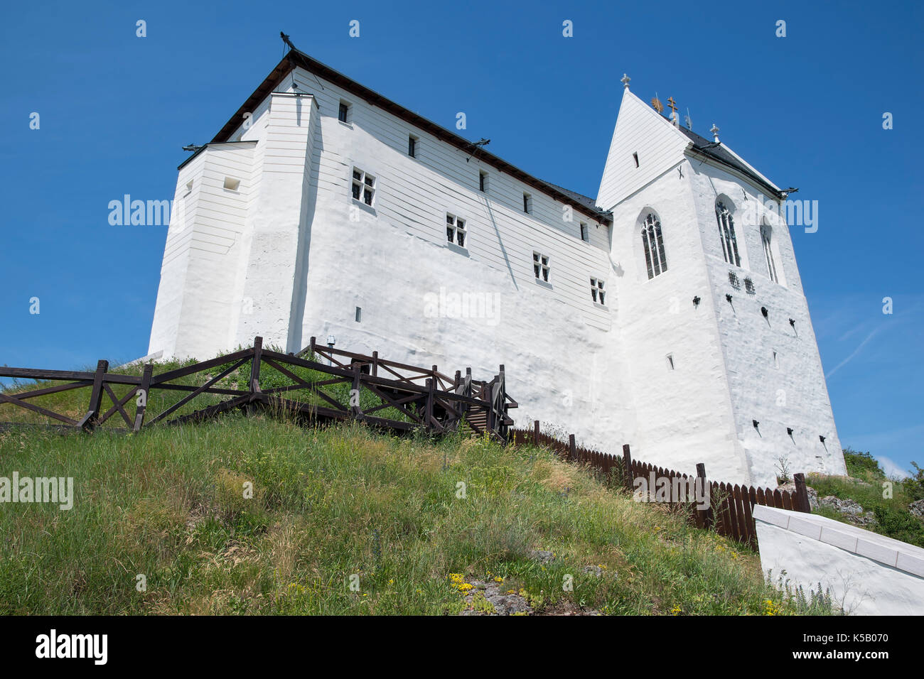 Fuzer castle hungary hi-res stock photography and images - Alamy