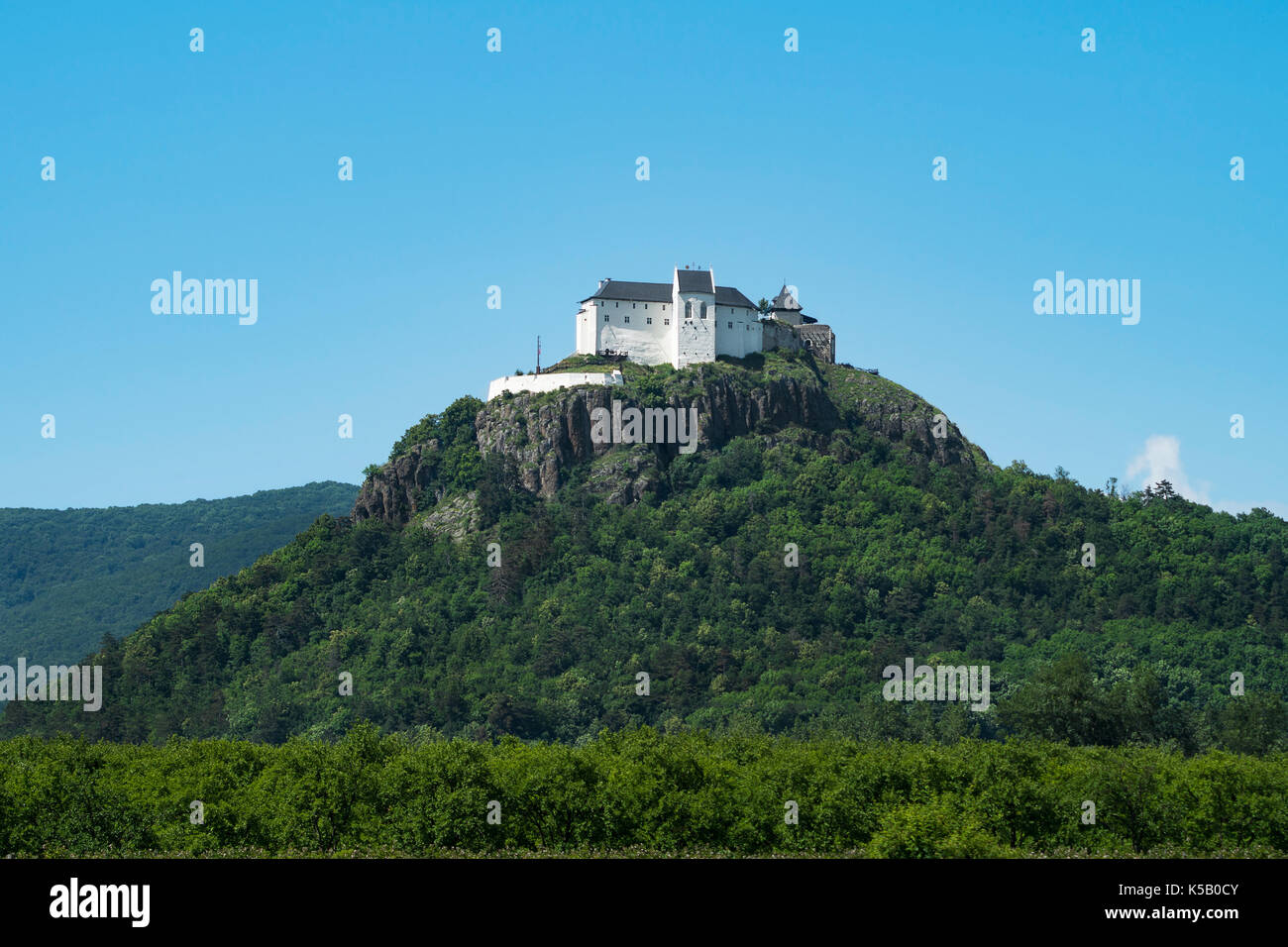 Fuzer castle hungary hi-res stock photography and images - Alamy