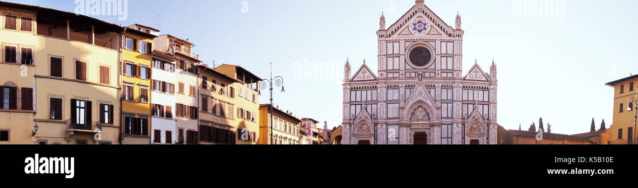 Santa croce square florence hi-res stock photography and images - Alamy