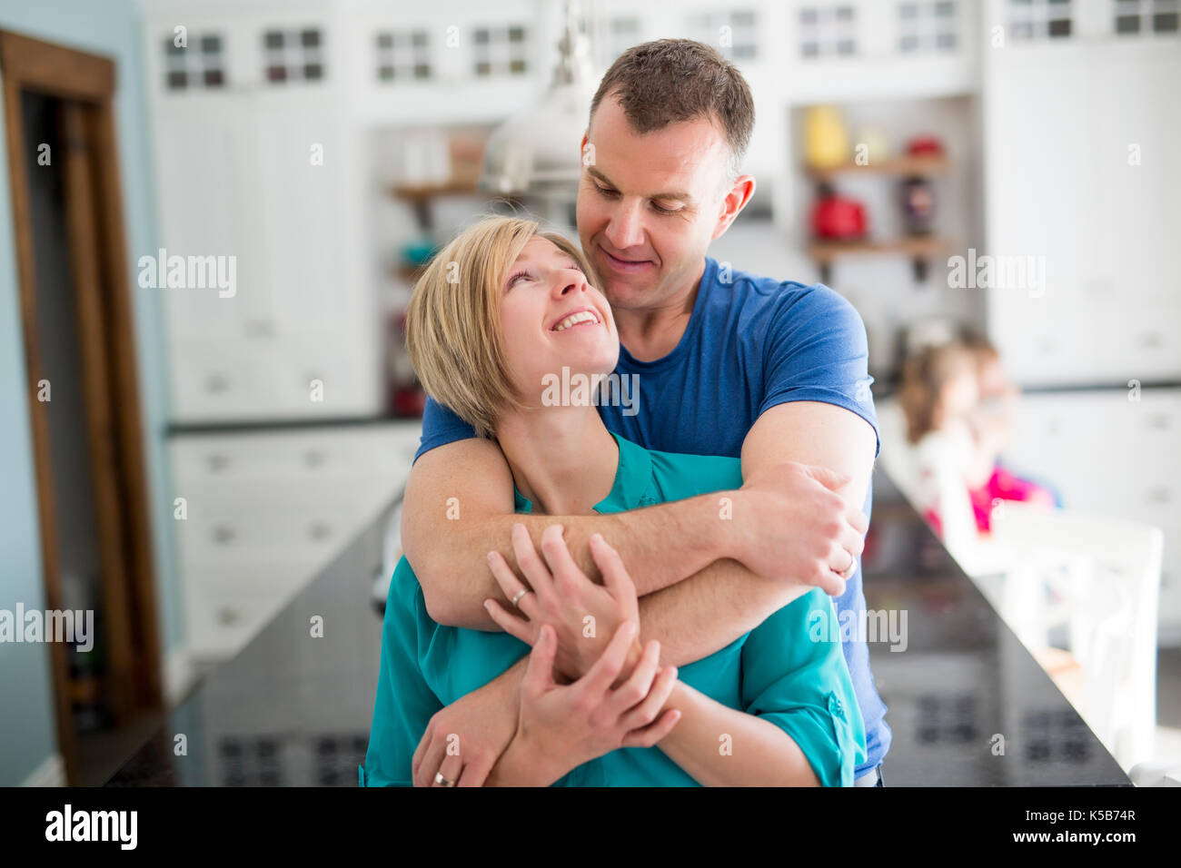 Fashionable couple having fun hi-res stock photography and images - Alamy