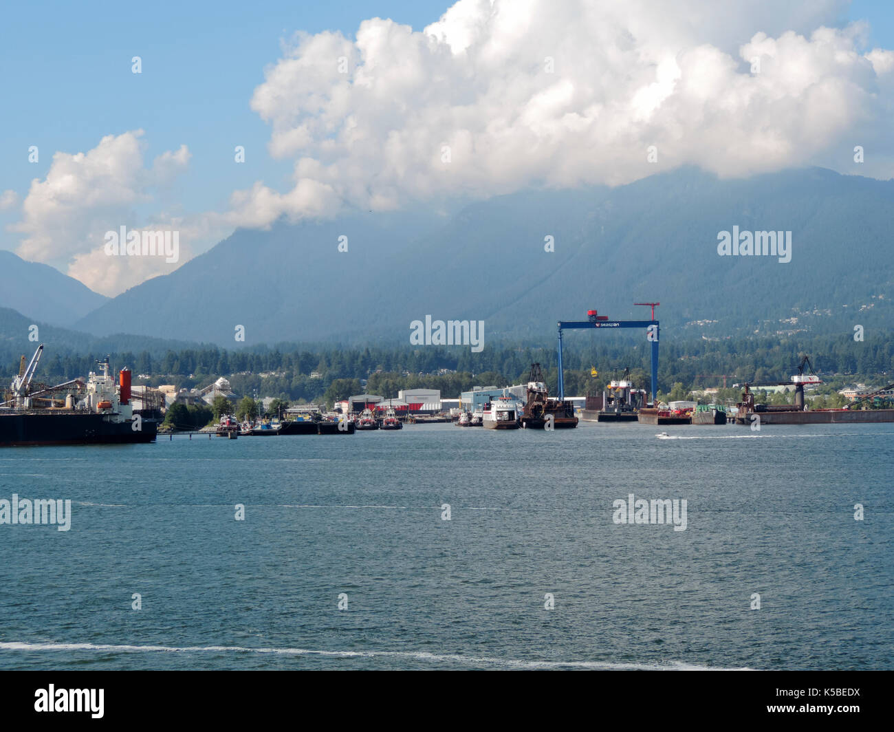Ships boat sea water hi-res stock photography and images - Alamy
