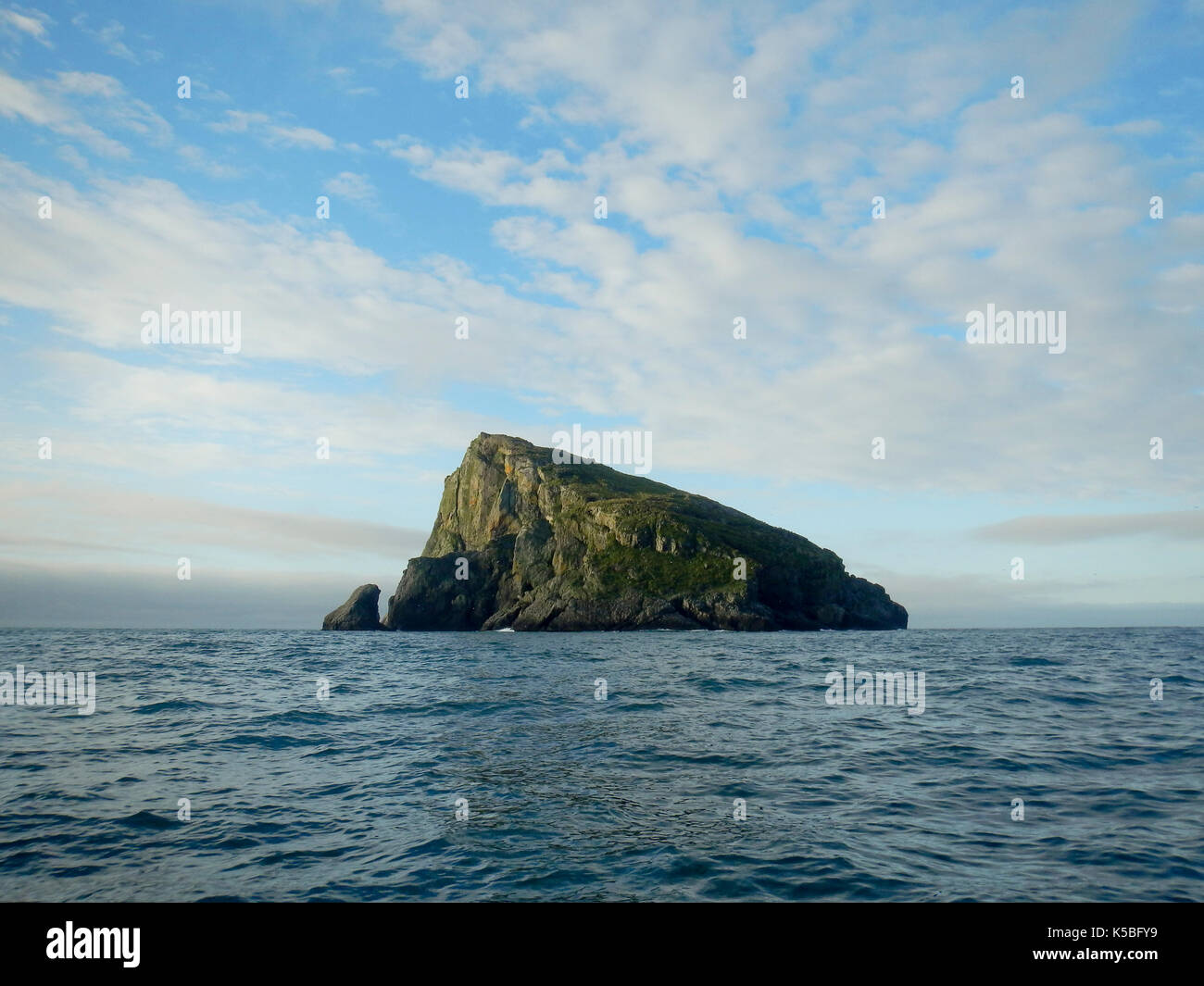 Beautiful cliffs hi-res stock photography and images - Alamy