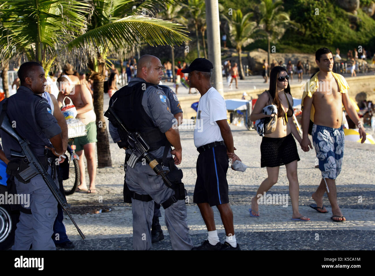 Rio police brazil hi-res stock photography and images - Alamy