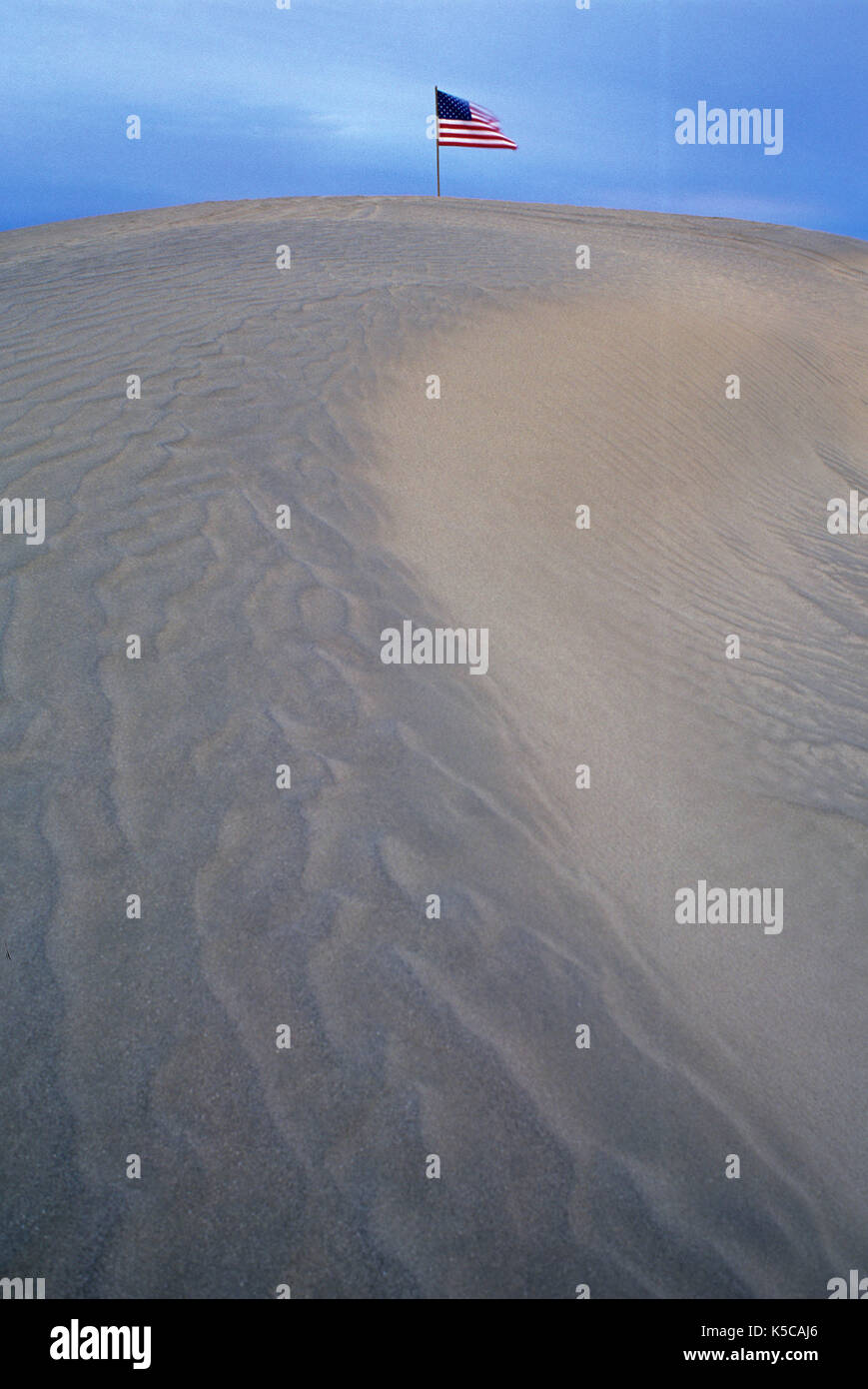 Sand dunes with American flag, Christmas Valley Sand Dunes Wilderness ...