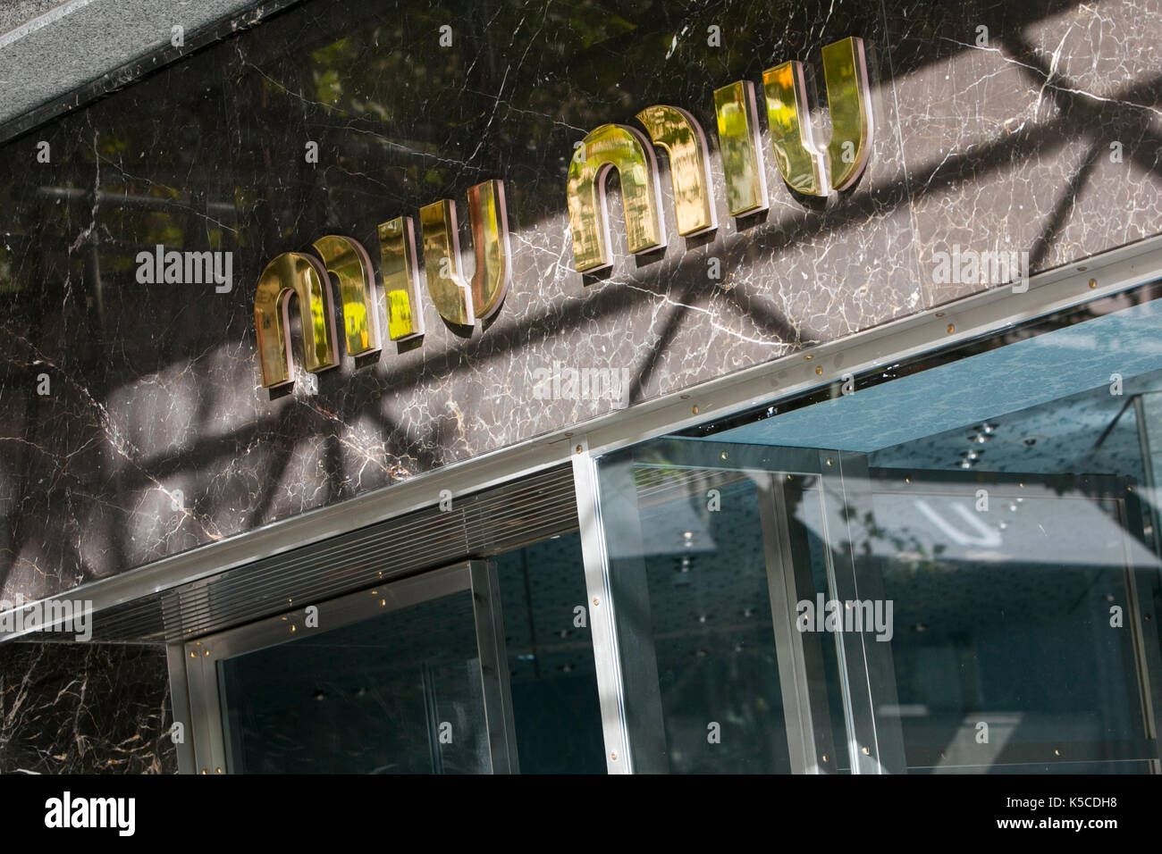 Miu miu logo hi-res stock photography and images - Alamy