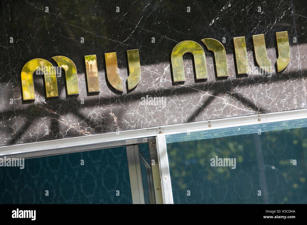 Miu miu hi-res stock photography and images - Alamy