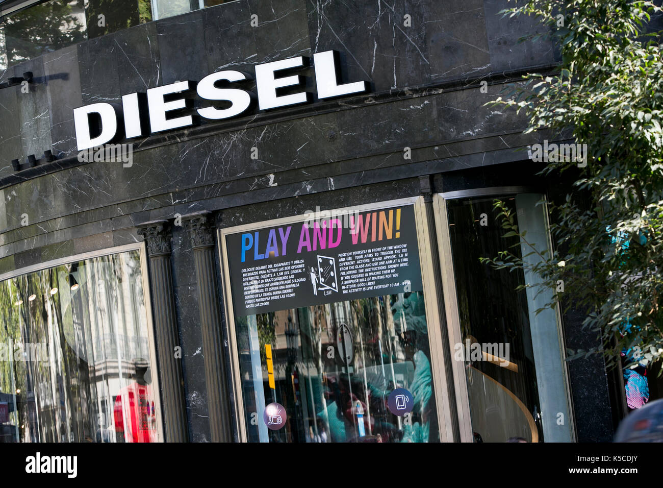 Diesel Store Stock Photos & Diesel Store Stock Images - Alamy