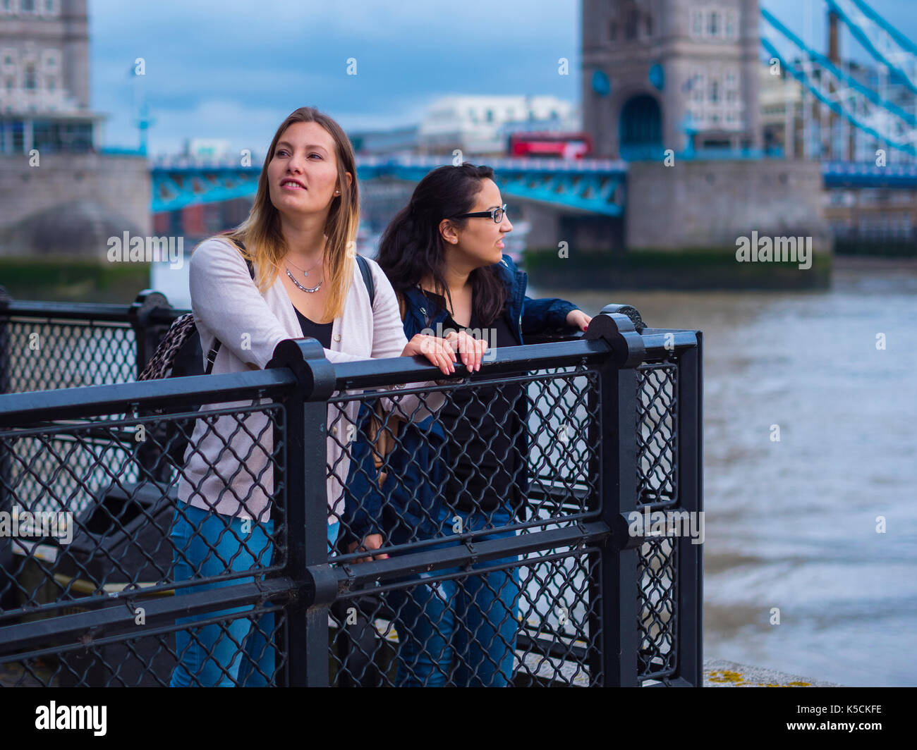 Two girls on a sightseeing trip to London Stock Photo - Alamy