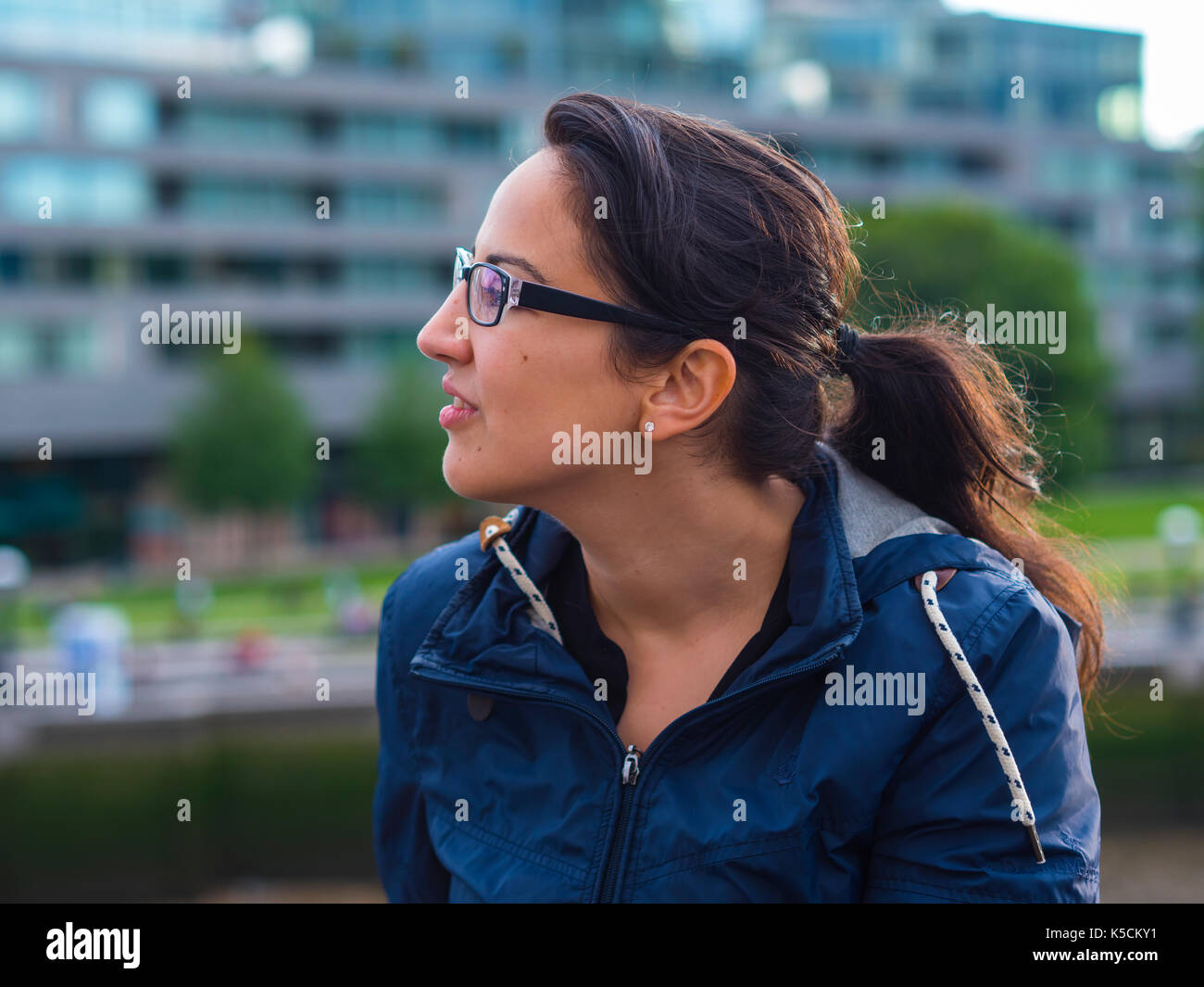 Mid twenties hi-res stock photography and images - Alamy