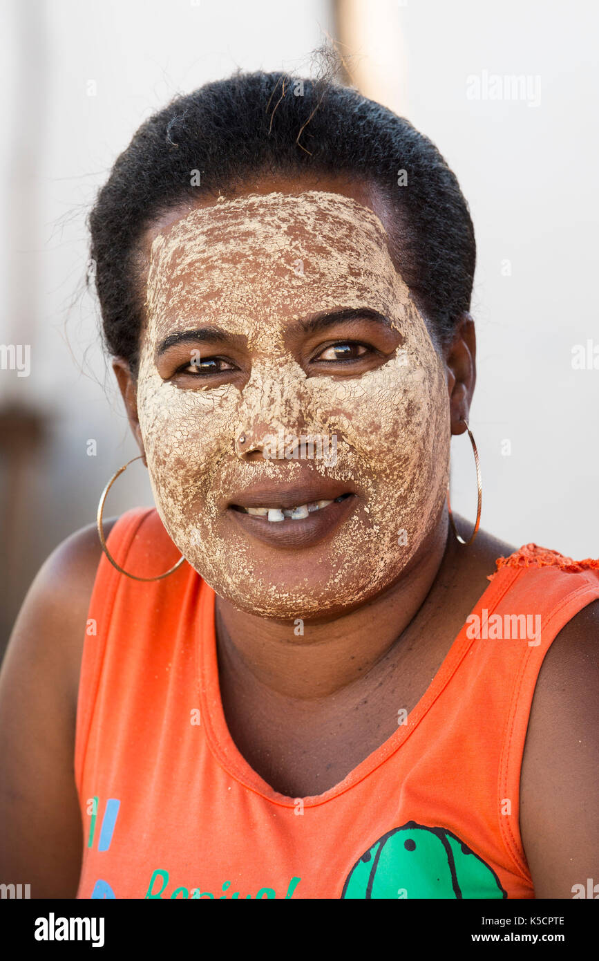 Madagascar woman face hi-res stock photography and images - Alamy