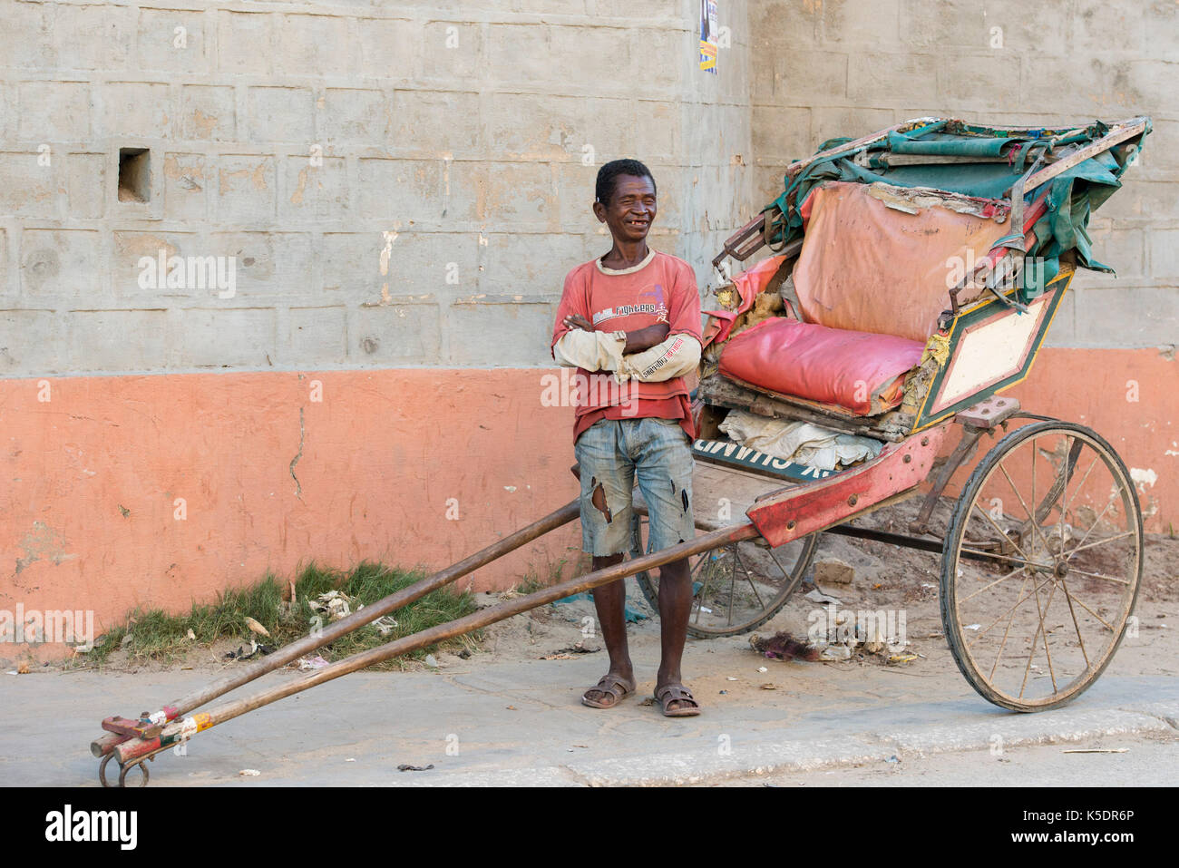 Malagasy pousse pousse hi-res stock photography and images - Alamy
