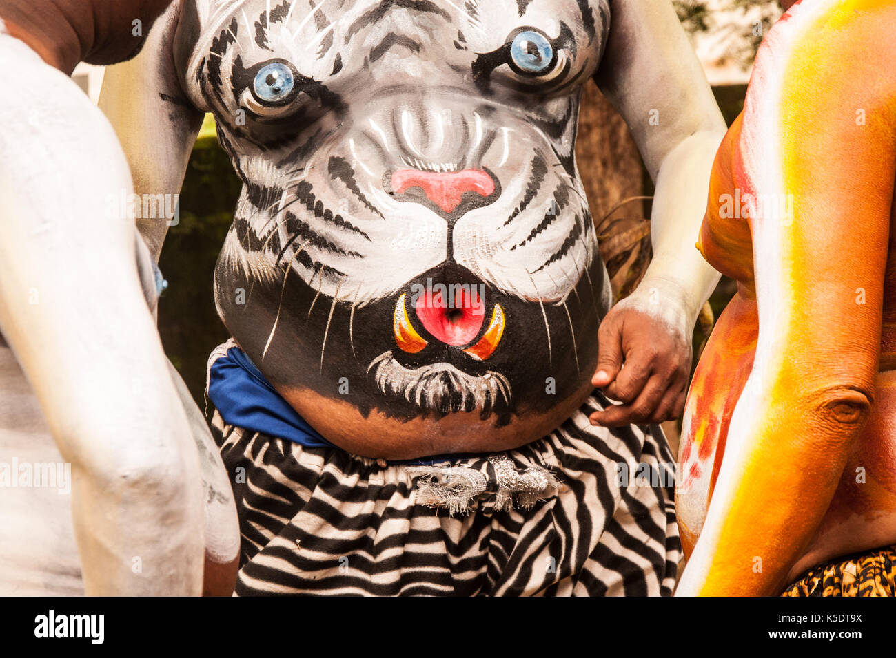 Indian dance drums hi-res stock photography and images - Alamy