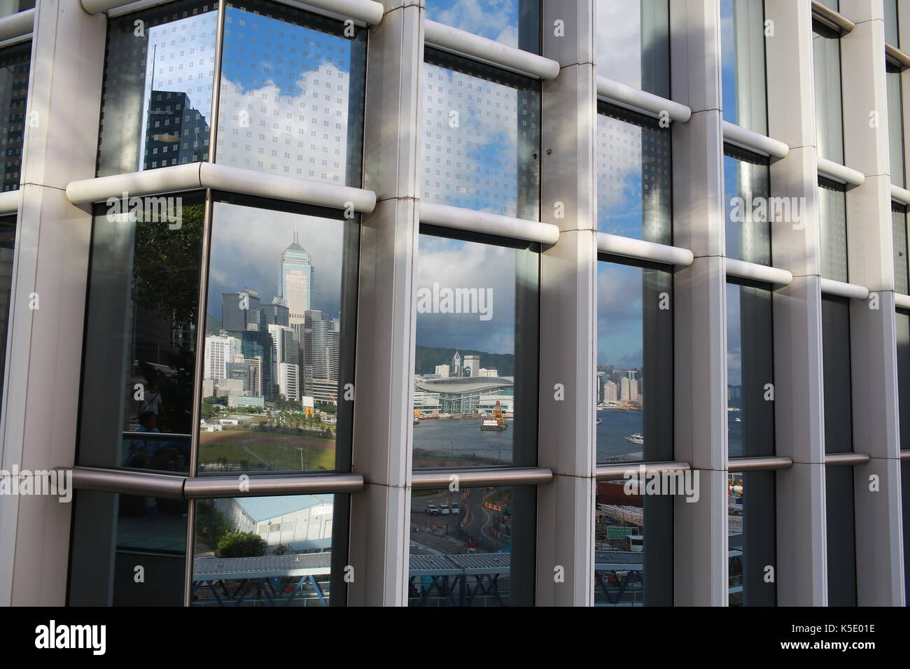 Cell glass hi-res stock photography and images - Alamy