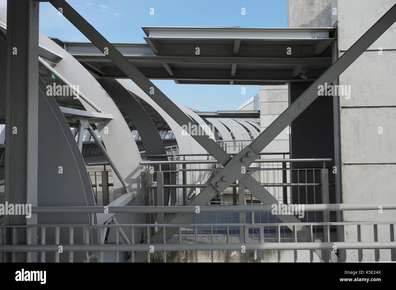 Pedestrian walk way hi-res stock photography and images - Alamy