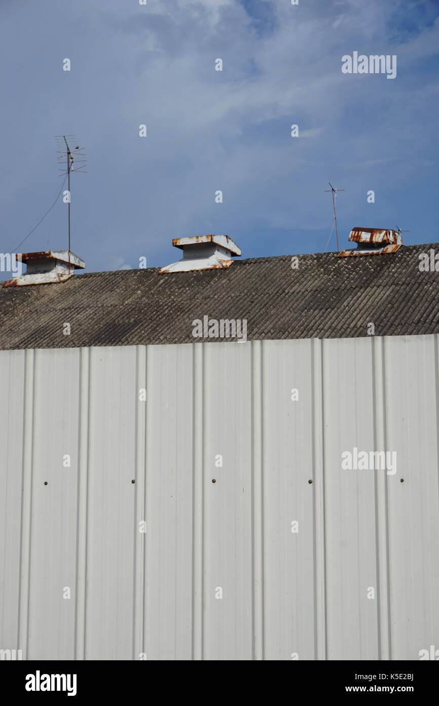 Rusty roof hi-res stock photography and images - Alamy