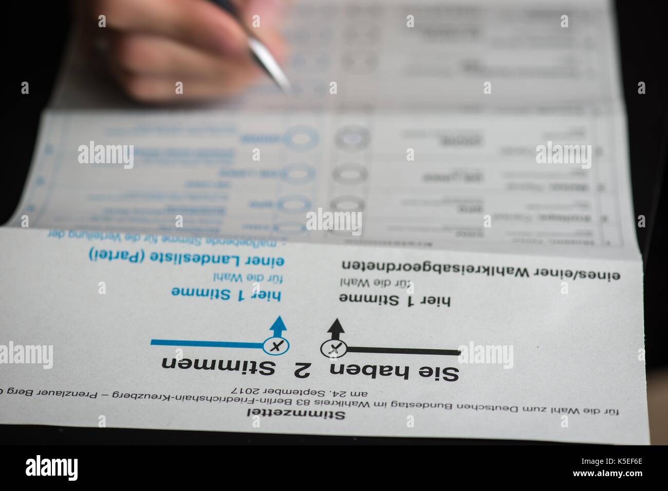 Polling card hi-res stock photography and images - Alamy