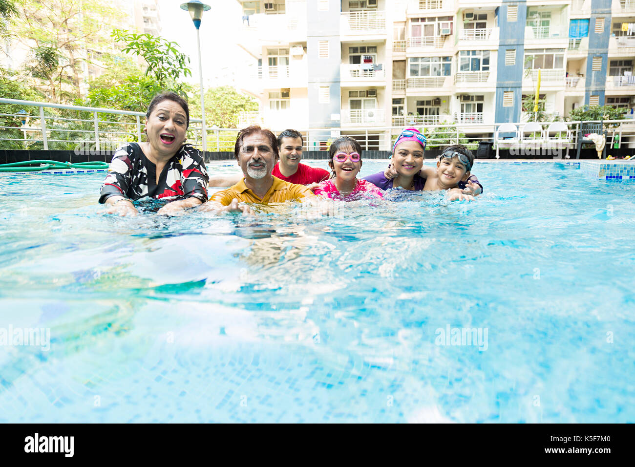 Pool house family hi-res stock photography and images - Alamy