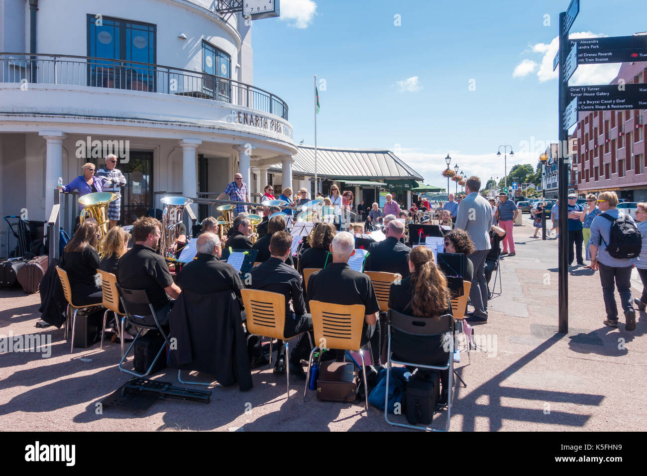 Penarth group hi-res stock photography and images - Alamy