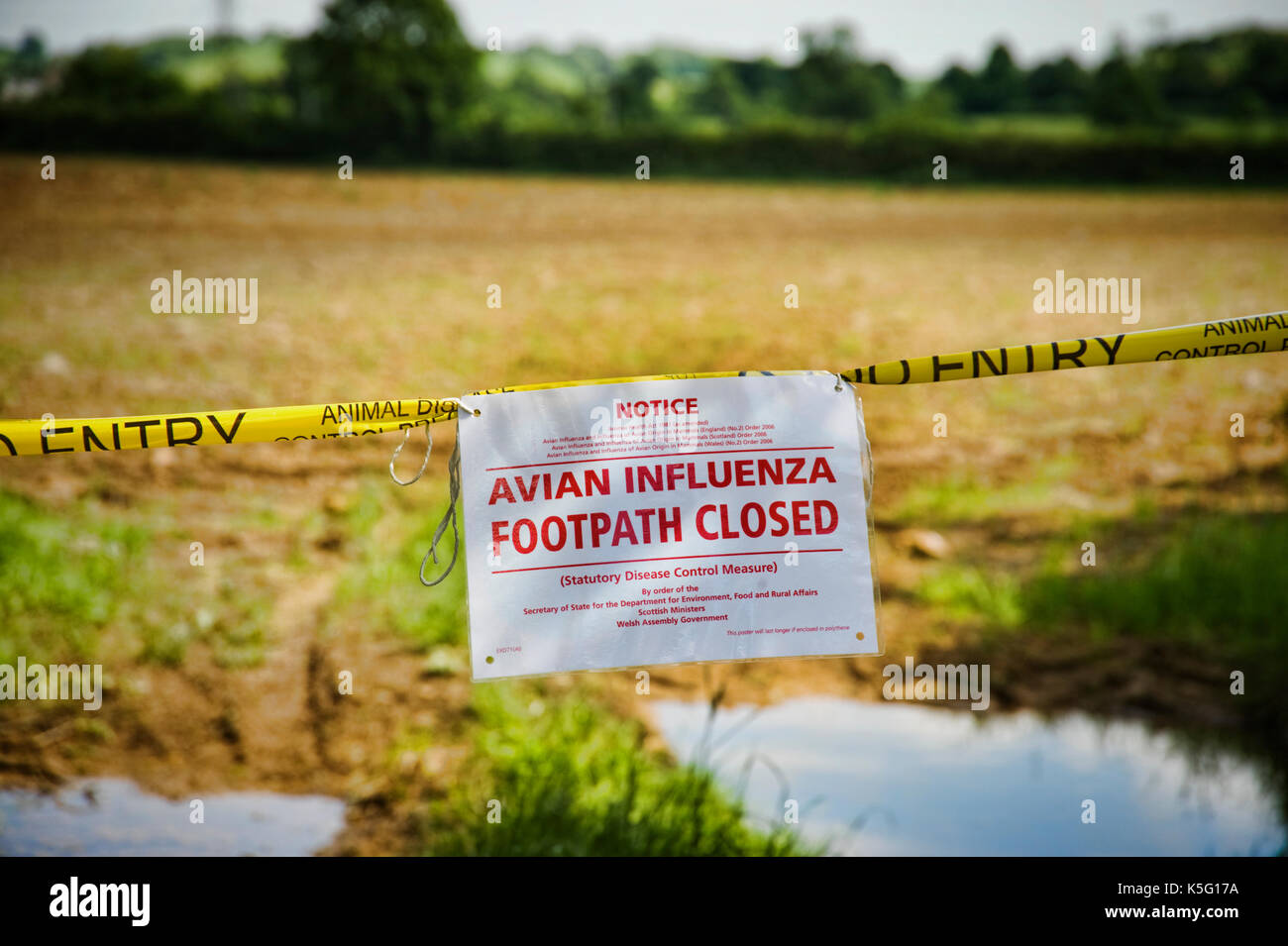 Bird flu signs hi-res stock photography and images - Alamy