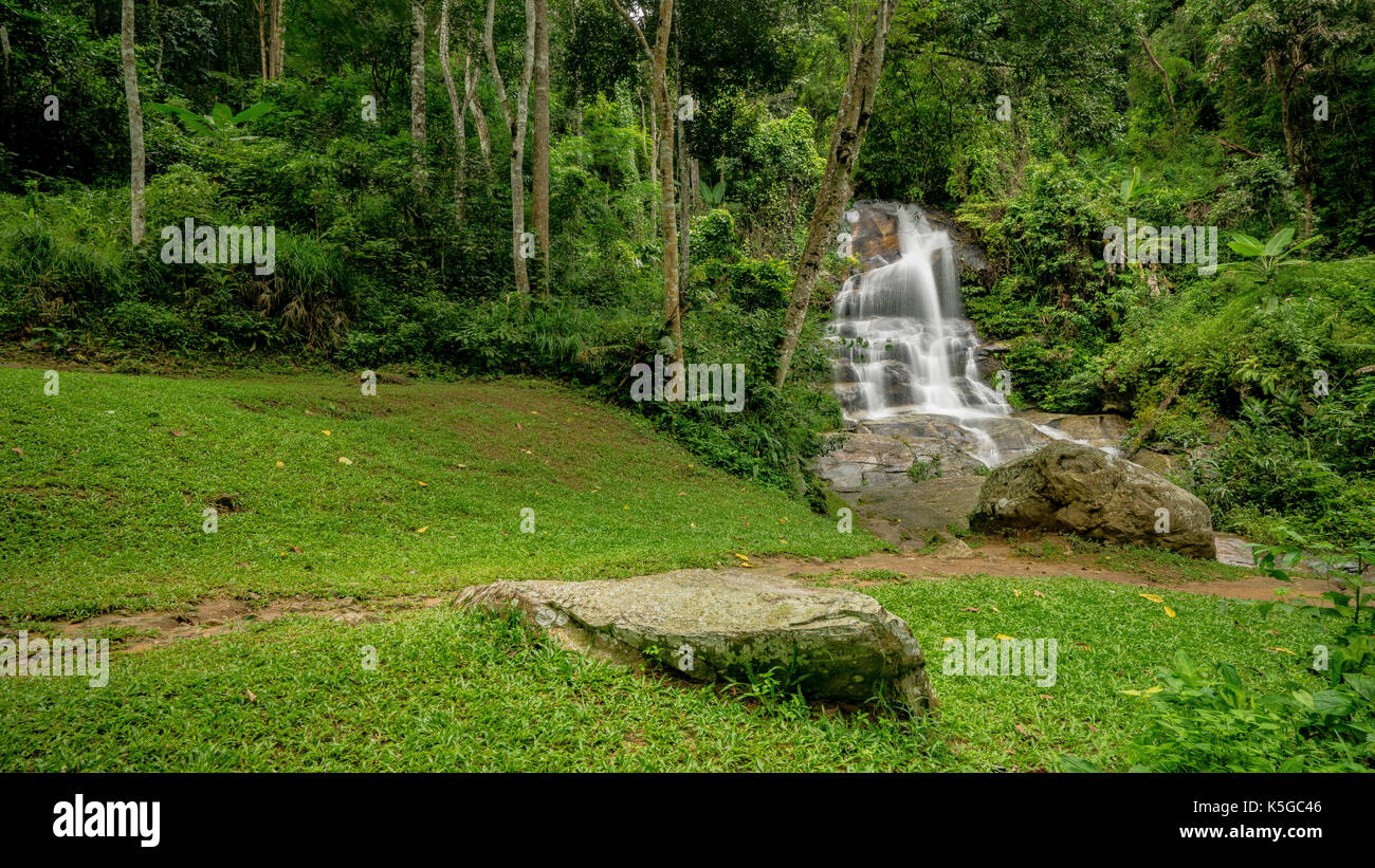 Monthathan Waterfall, Doi Suthep-Pui National PArk, Chiang Mai ...
