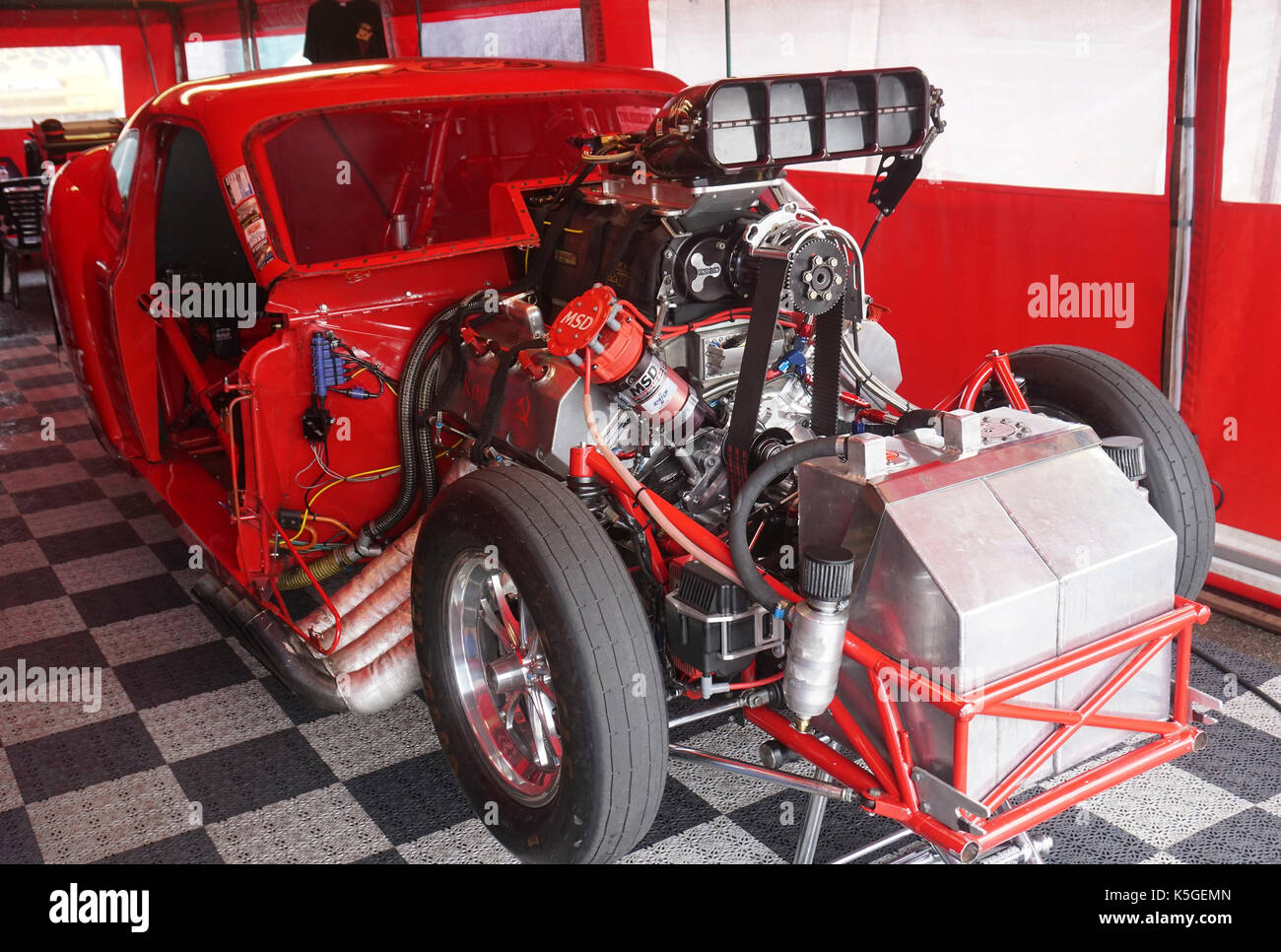 Pro stock cars drag racing hi-res stock photography and images - Alamy