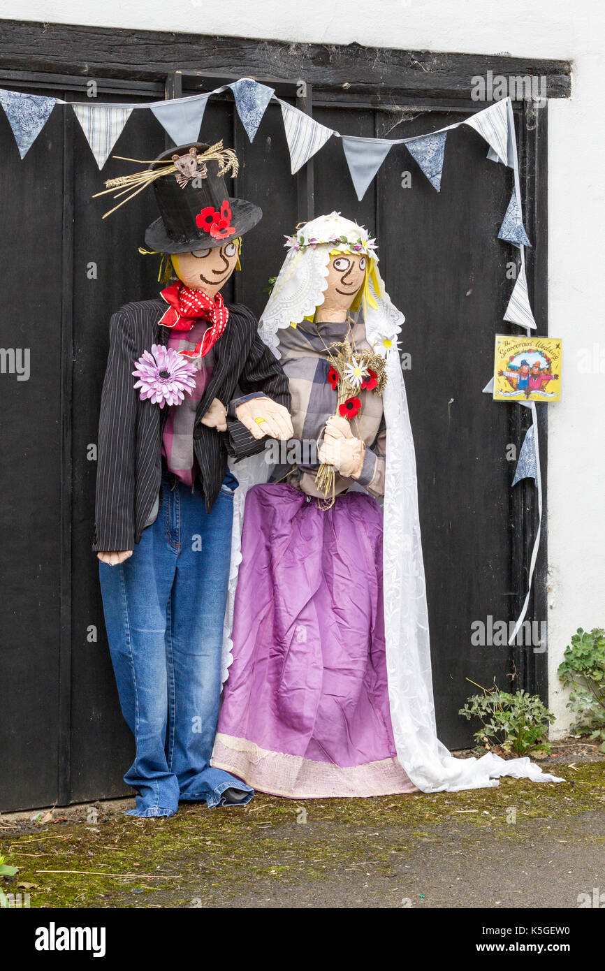 Village scarecrow hi-res stock photography and images - Alamy
