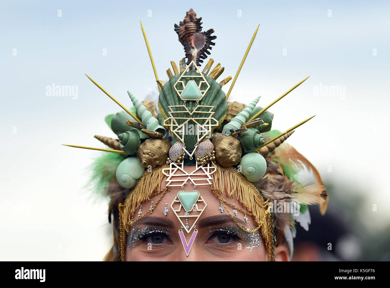 Elaborate headgear hi-res stock photography and images - Alamy