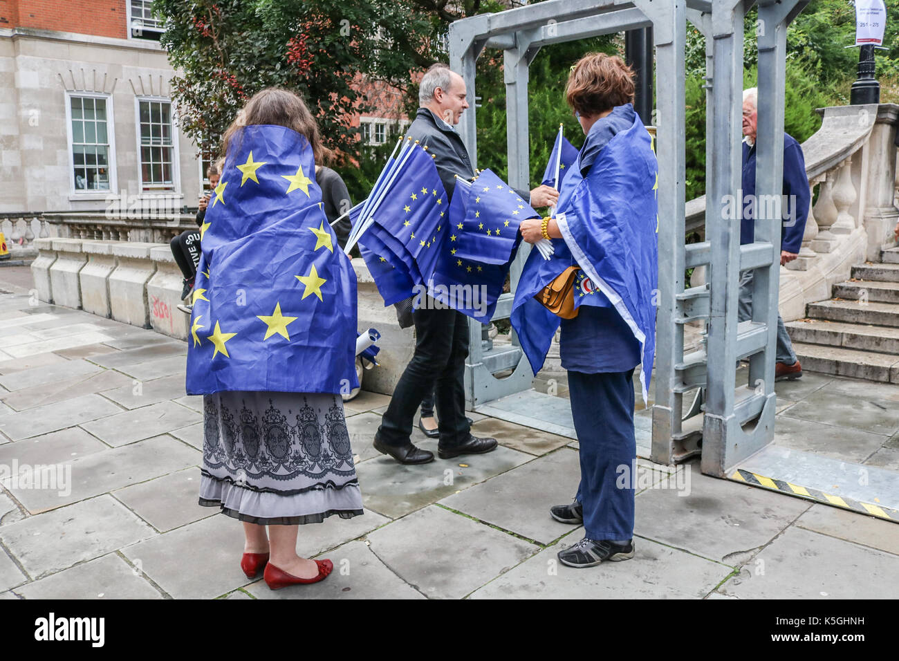 Royal albert hall proms flags hi-res stock photography and images - Alamy