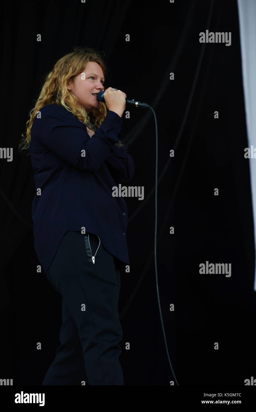 Roger tempest hi-res stock photography and images - Alamy