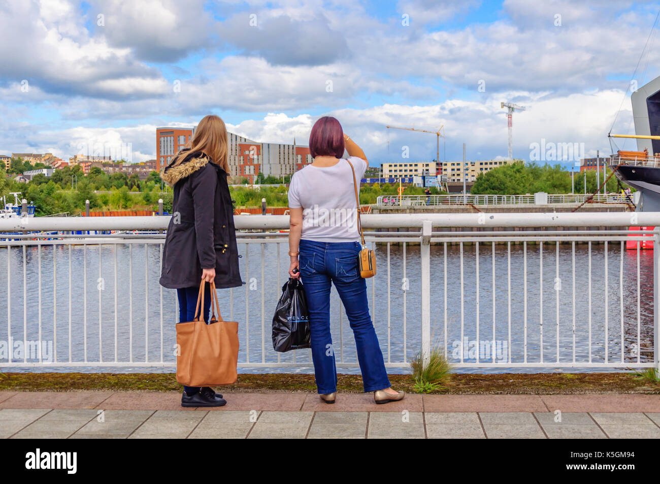 Govan ferry hi-res stock photography and images - Alamy