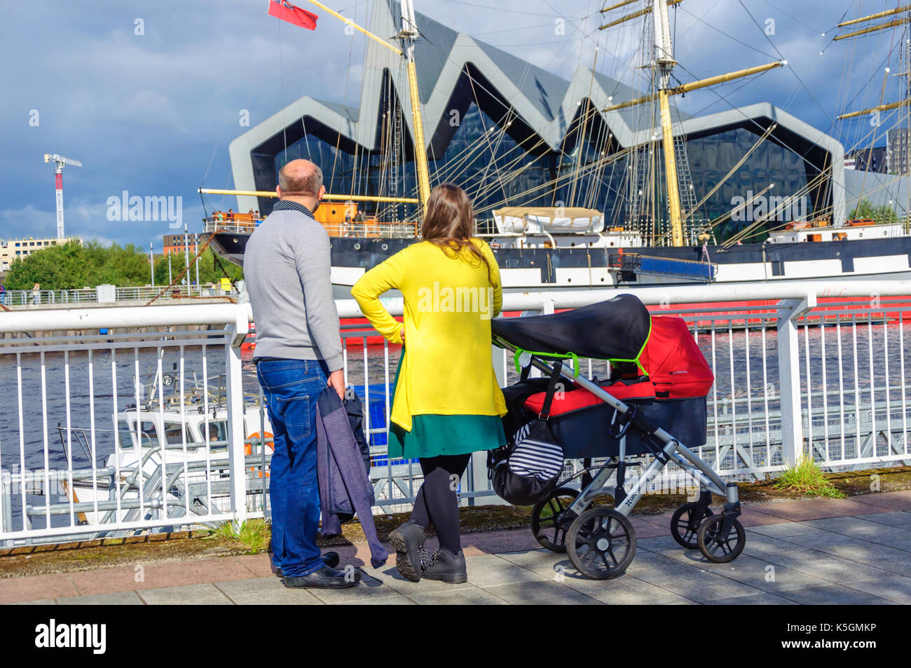 Govan ferry hi-res stock photography and images - Alamy