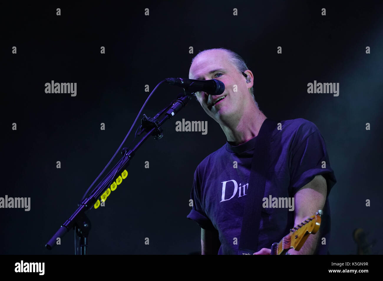 Travis singer fran healy hi-res stock photography and images - Alamy